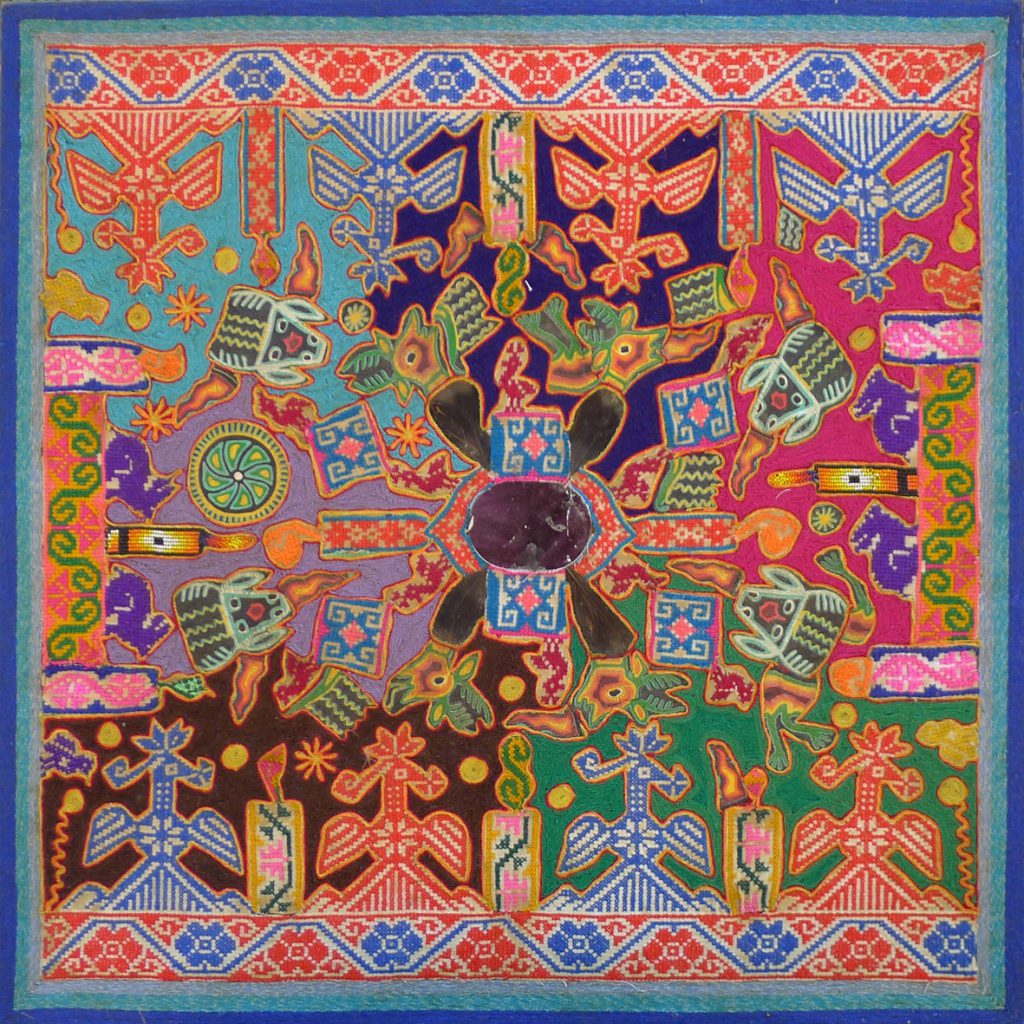 Octopus's Garden hostel - Huichol art gallery - Saludos